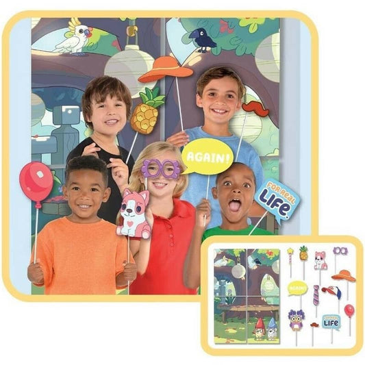 Bluey Scene Setter With 12 Photo Props - Party Owls